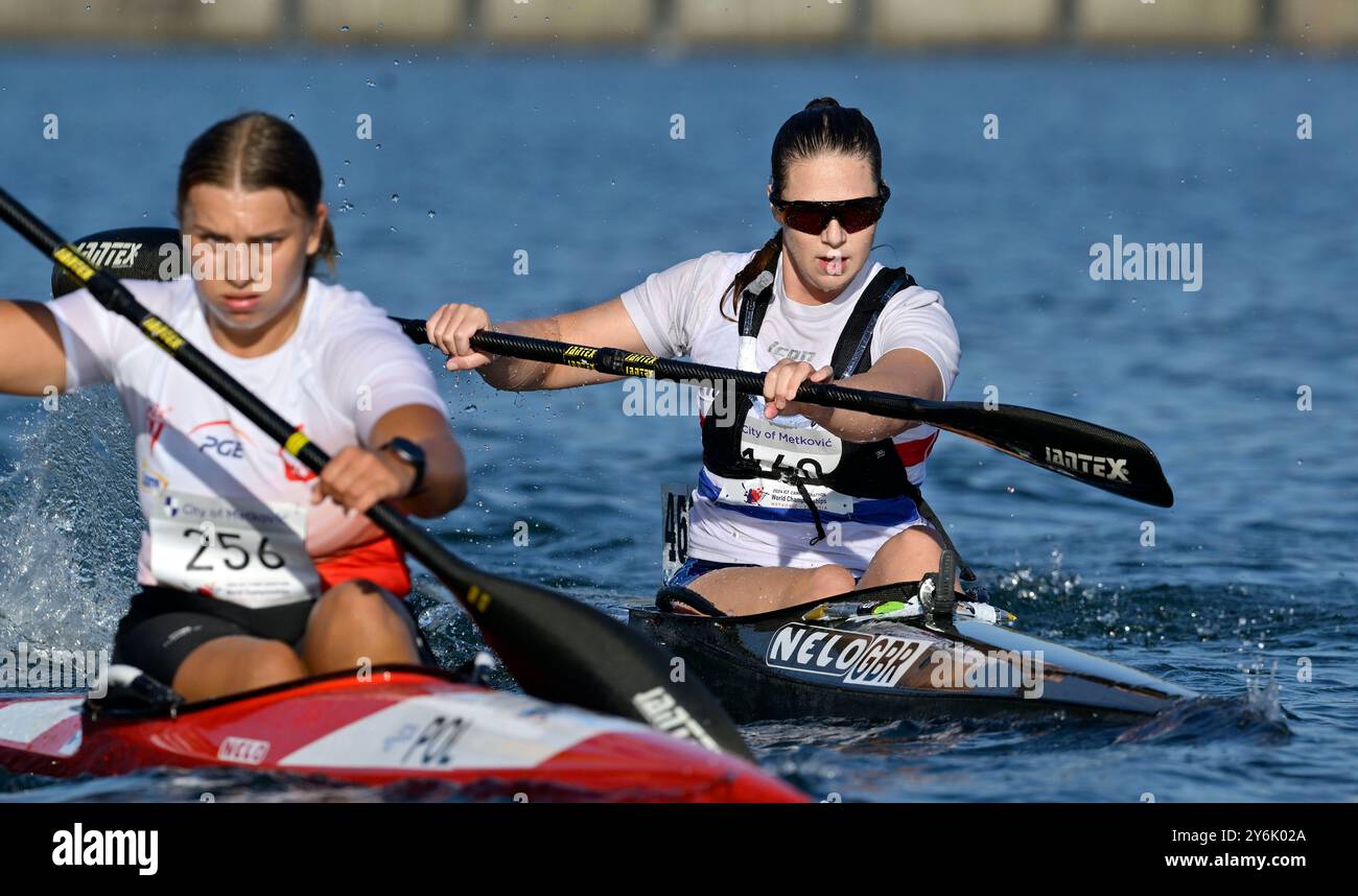 Magdalena Szczesna (POL, 256) and Melissa Johnson (GBR) in the K1 Women ...