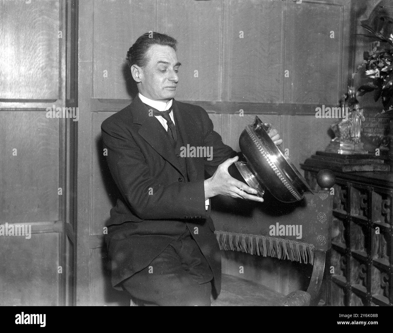 Craftsman in Medieval Creative Work , Mr Omar Ramsden of St Dunstan 's ...