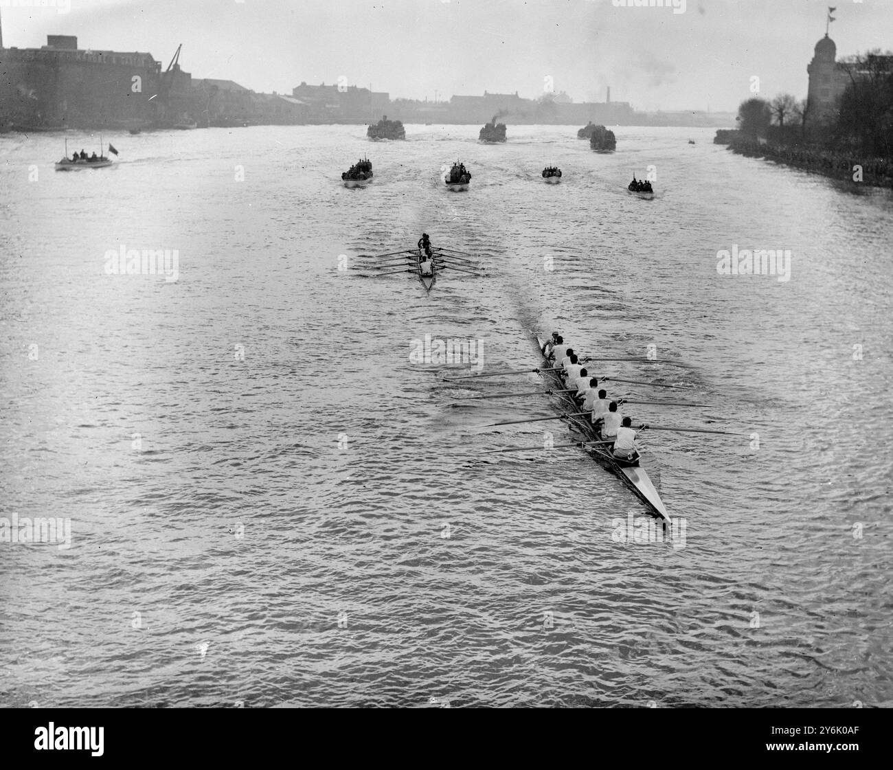 Rowing boat oxford 1920s hi-res stock photography and images - Alamy