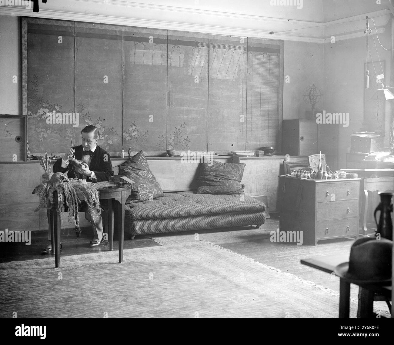 Edmund dulac hi-res stock photography and images - Alamy