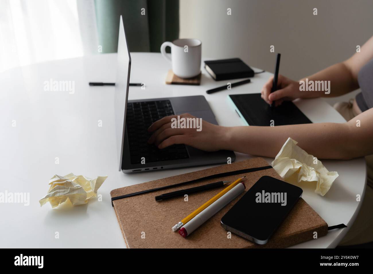 Home office creative workspace hi-res stock photography and images - Alamy