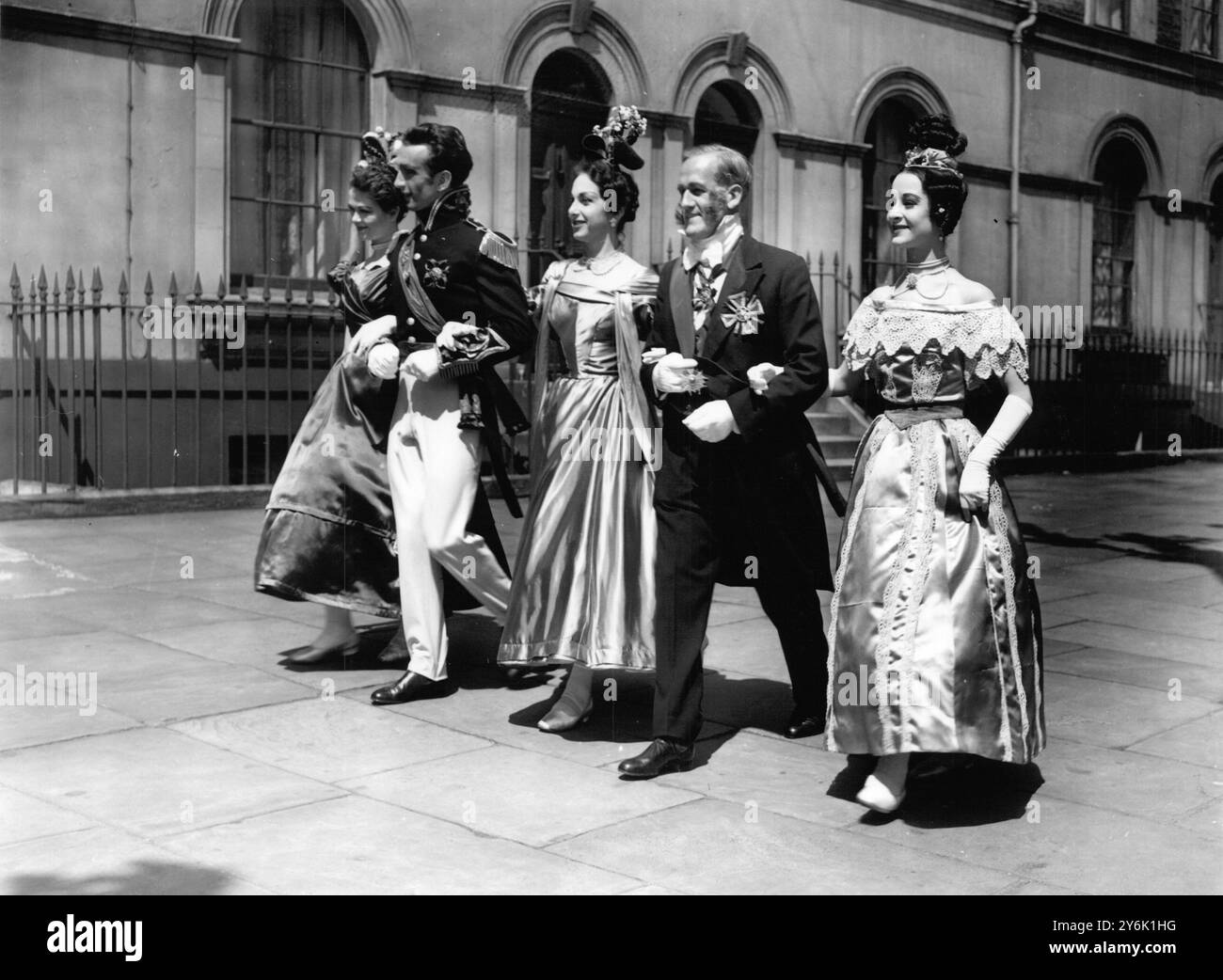 Stella Claire , David Gill , Pauline Wadsworth , Cecil Lloyd and ...