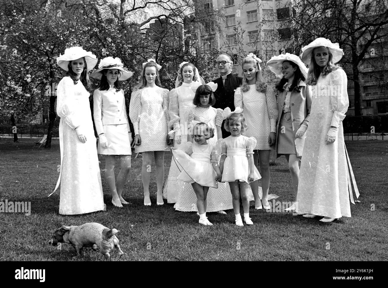 22 April 1968 London : Berkeley Debutante Dress Show at Berkeley Hotel ...