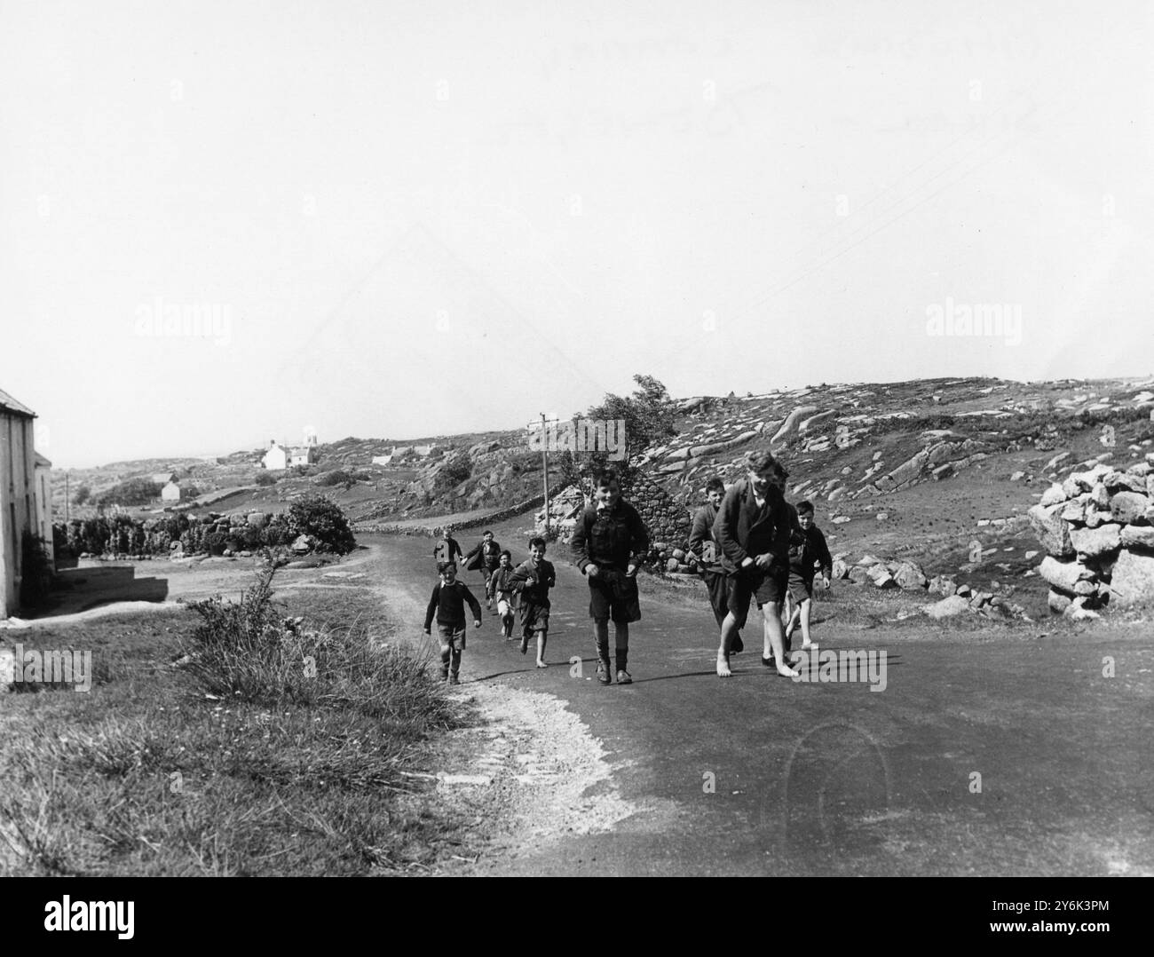 Children leaving school in Donegal 1952 Stock Photo - Alamy