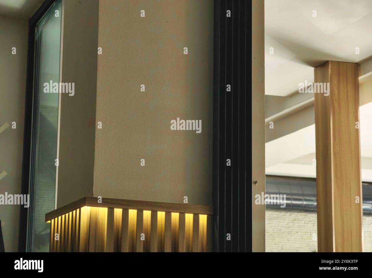 Modern Pillar Lighting – Interior Design Highlight in Restaurant ...