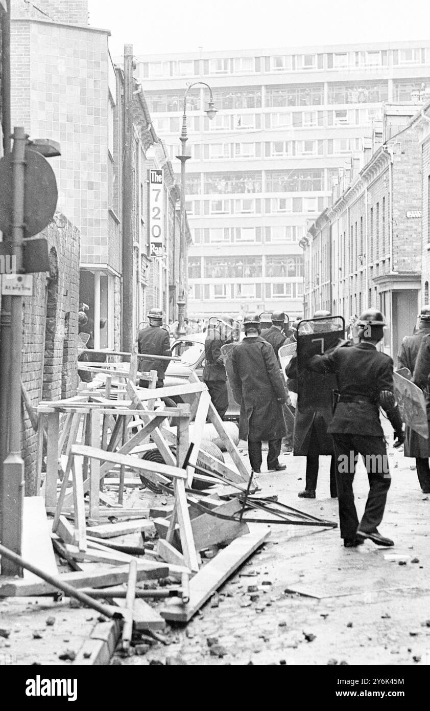 The apprentice boys march 1960s hi-res stock photography and images - Alamy
