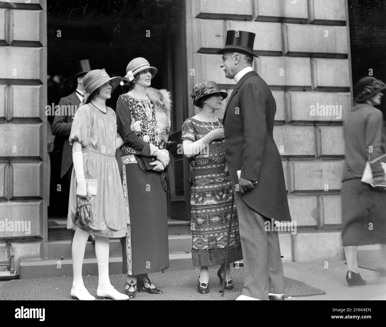 Lady curzon hi-res stock photography and images - Alamy