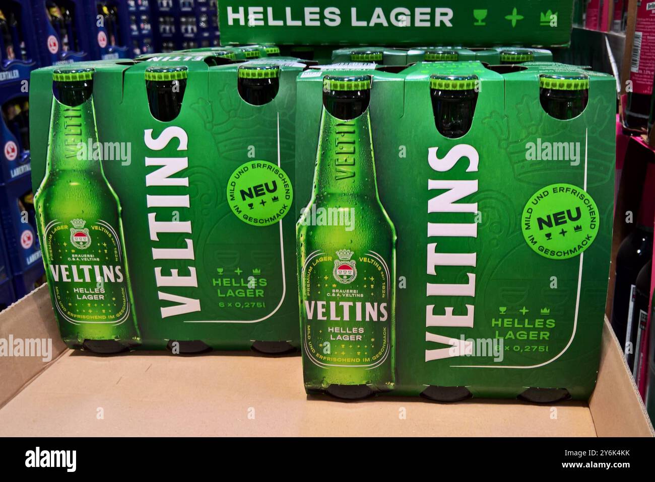 Veltins Helles Lager - Bier. Die C und A Veltins GmbH und Co KG ist ...