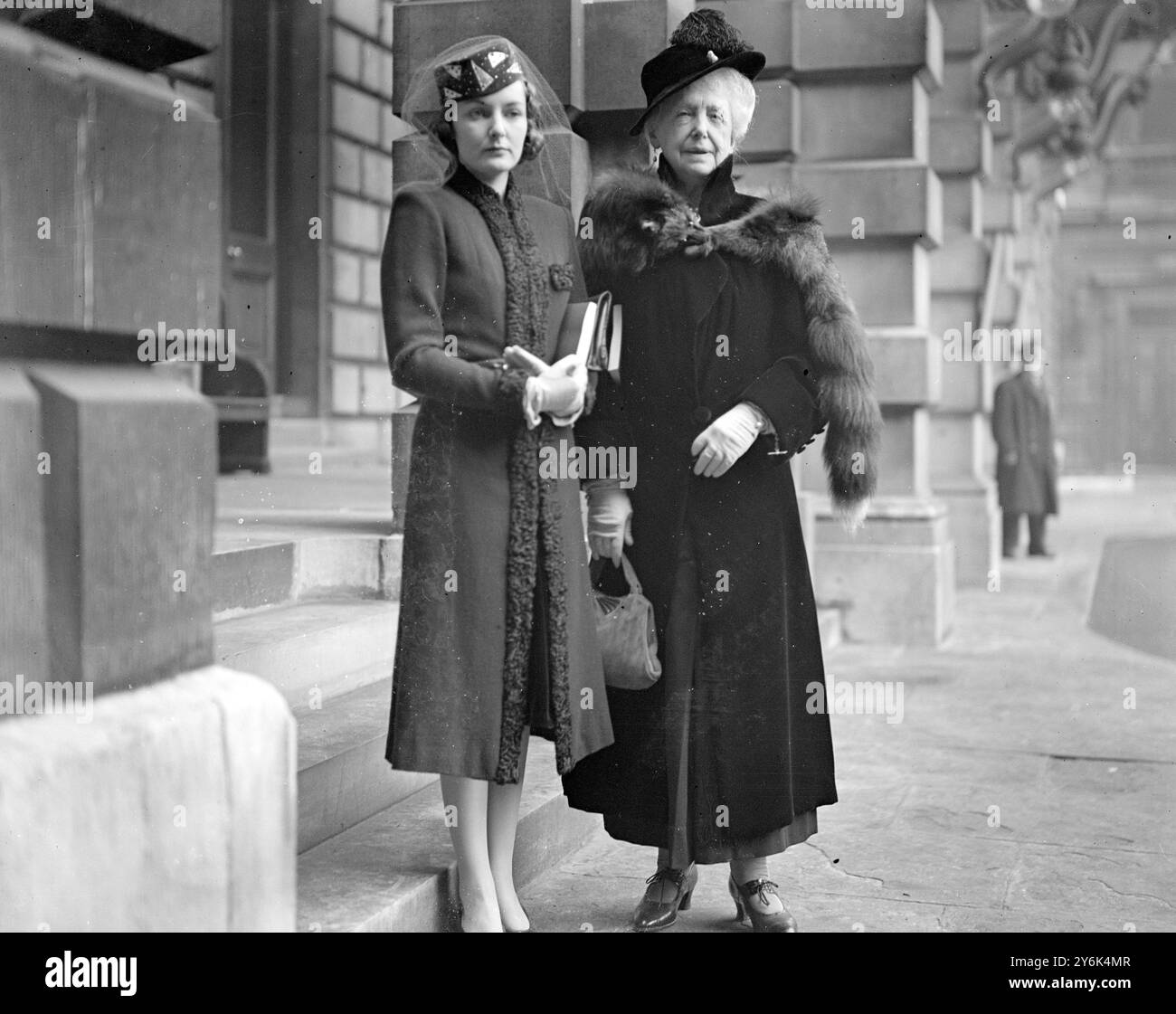 Scottish Art Exhibition at Burlington House . Miss Clementine Mitford ...