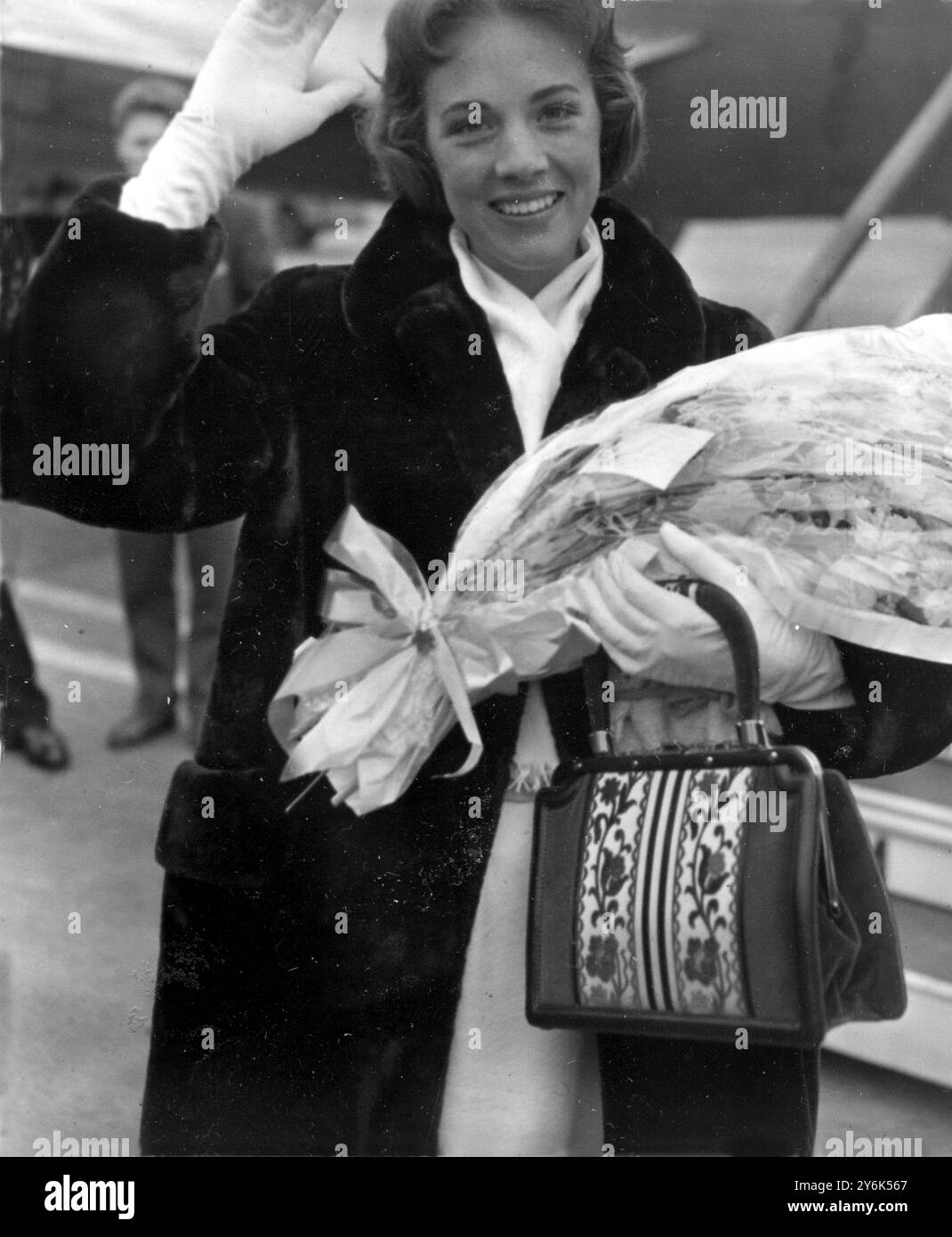 Julie london london Black and White Stock Photos & Images - Alamy