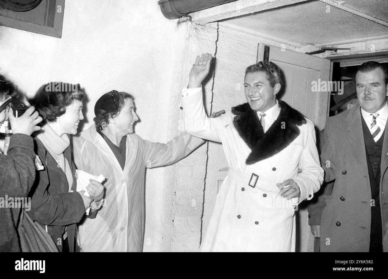 Liberace the famous American TV pianist seen in the London Airport ...
