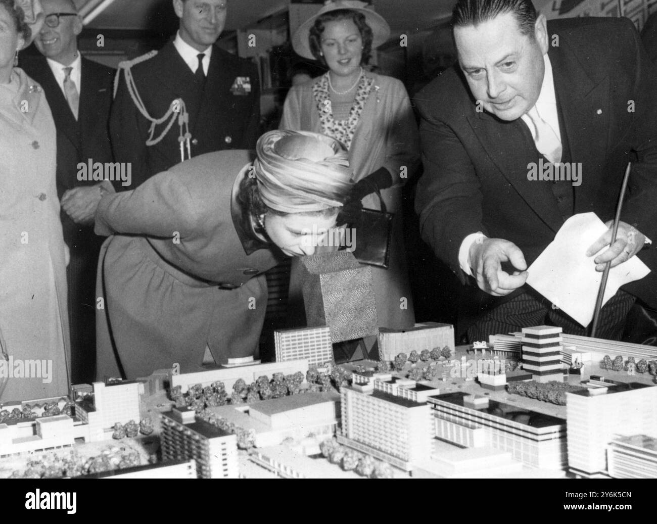 Queen and philip plan hi-res stock photography and images - Alamy