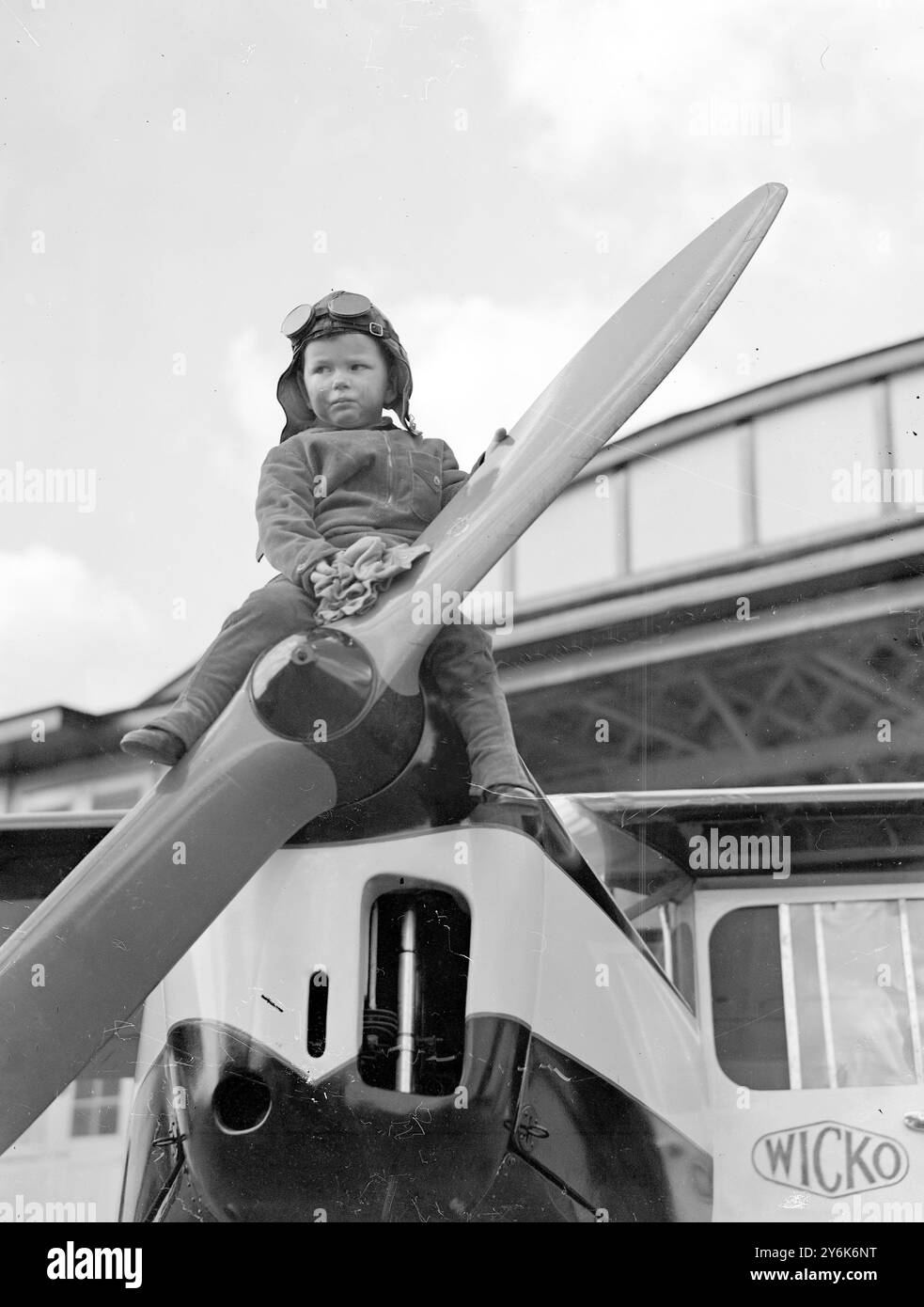 Southampton 2 year old Kynaston Waldeman Wikner , son of Mr G .N ...