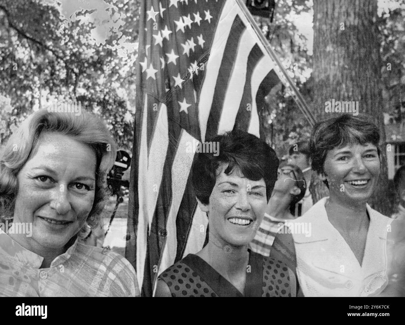 Seabrooke Texas Wives of the Apollo 11 Astronauts have luncheon at Mrs Joan Aldrin home . left ...
