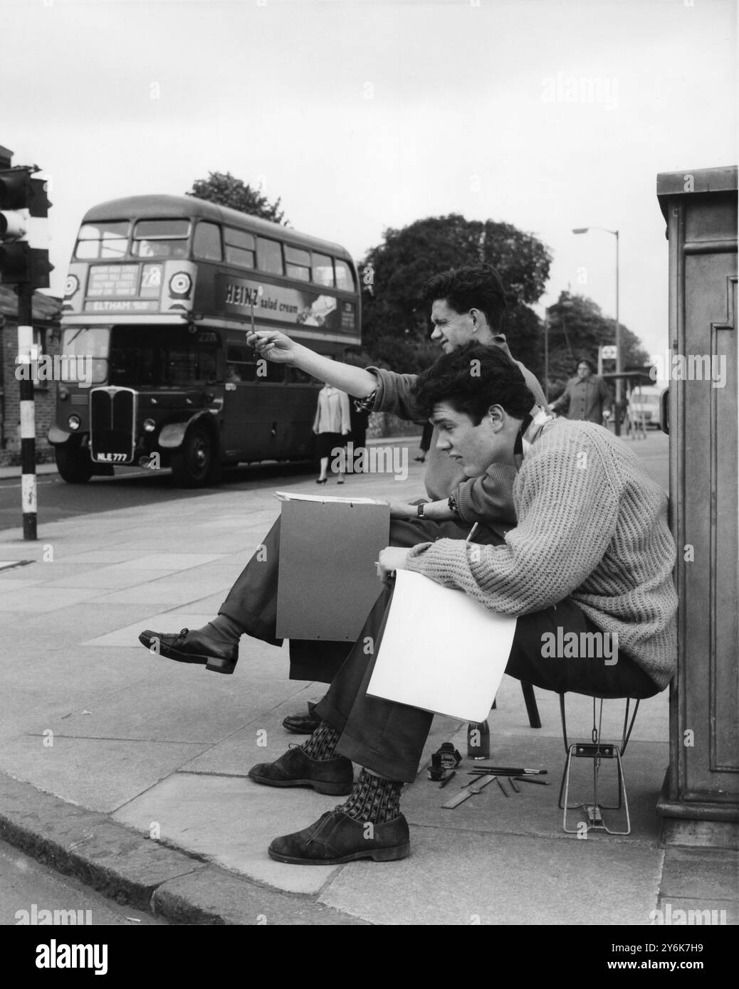 Michael Lamb of Tunbridge Wells and Roger Kennedy of Sidcup Sketch the ...