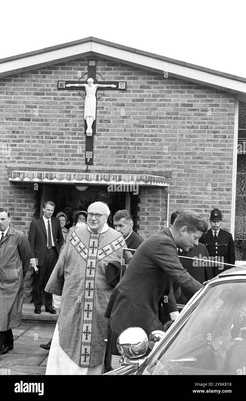 President Kennedy leaving the Roman Catholic Church , Forest Row ...