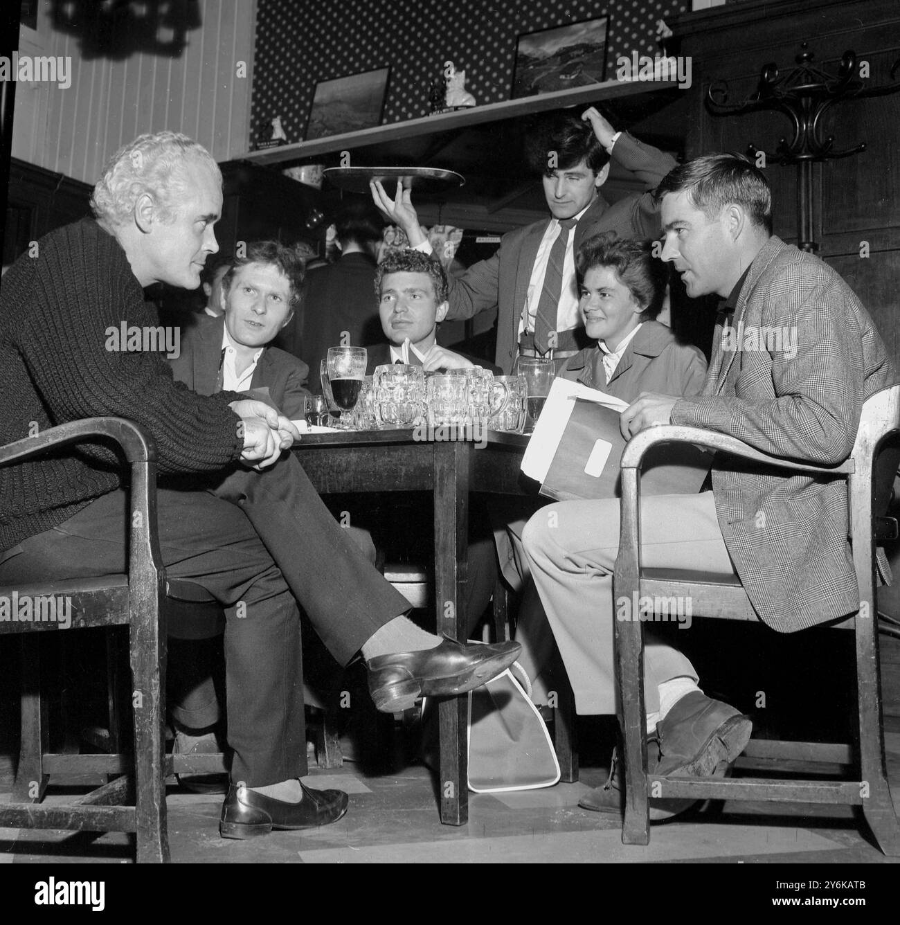 Rehearsal in a Chelsea Pub An irish playwright from Galway Thomas ...