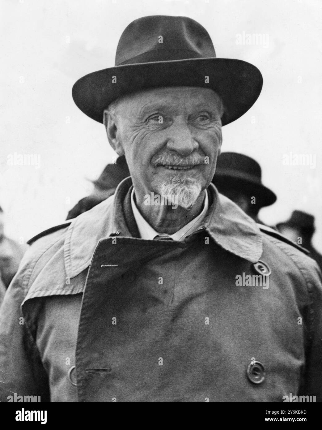 December 1946 hi-res stock photography and images - Alamy