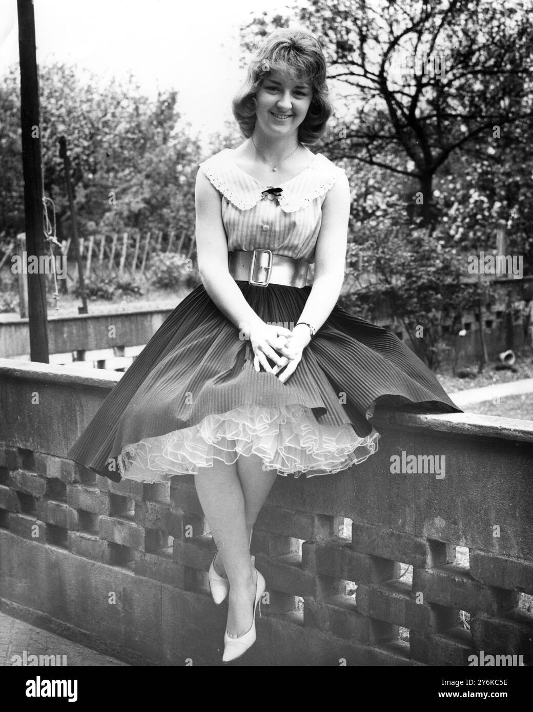 Pretty young Wendy Hunt from Welling, Kent. May 1960 Stock Photo - Alamy