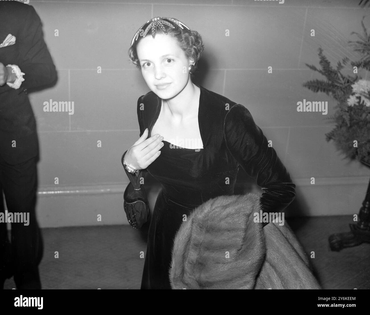 Jennifer Raymond in a Pacific Star headdress arriving for the first ...