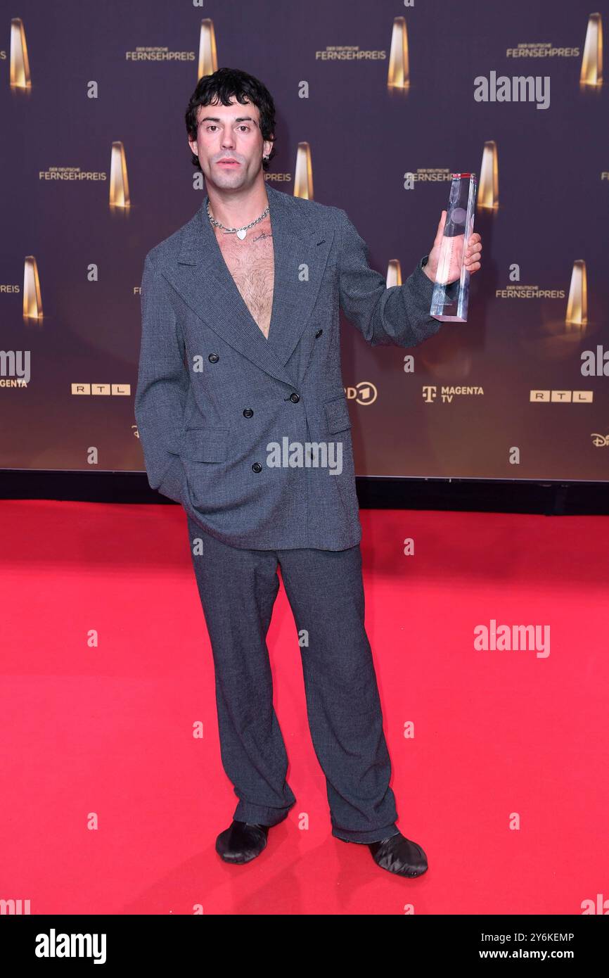 Aaron Altaras Bester Schauspieler beim Deutschen Fernsehpreis 2024 in ...