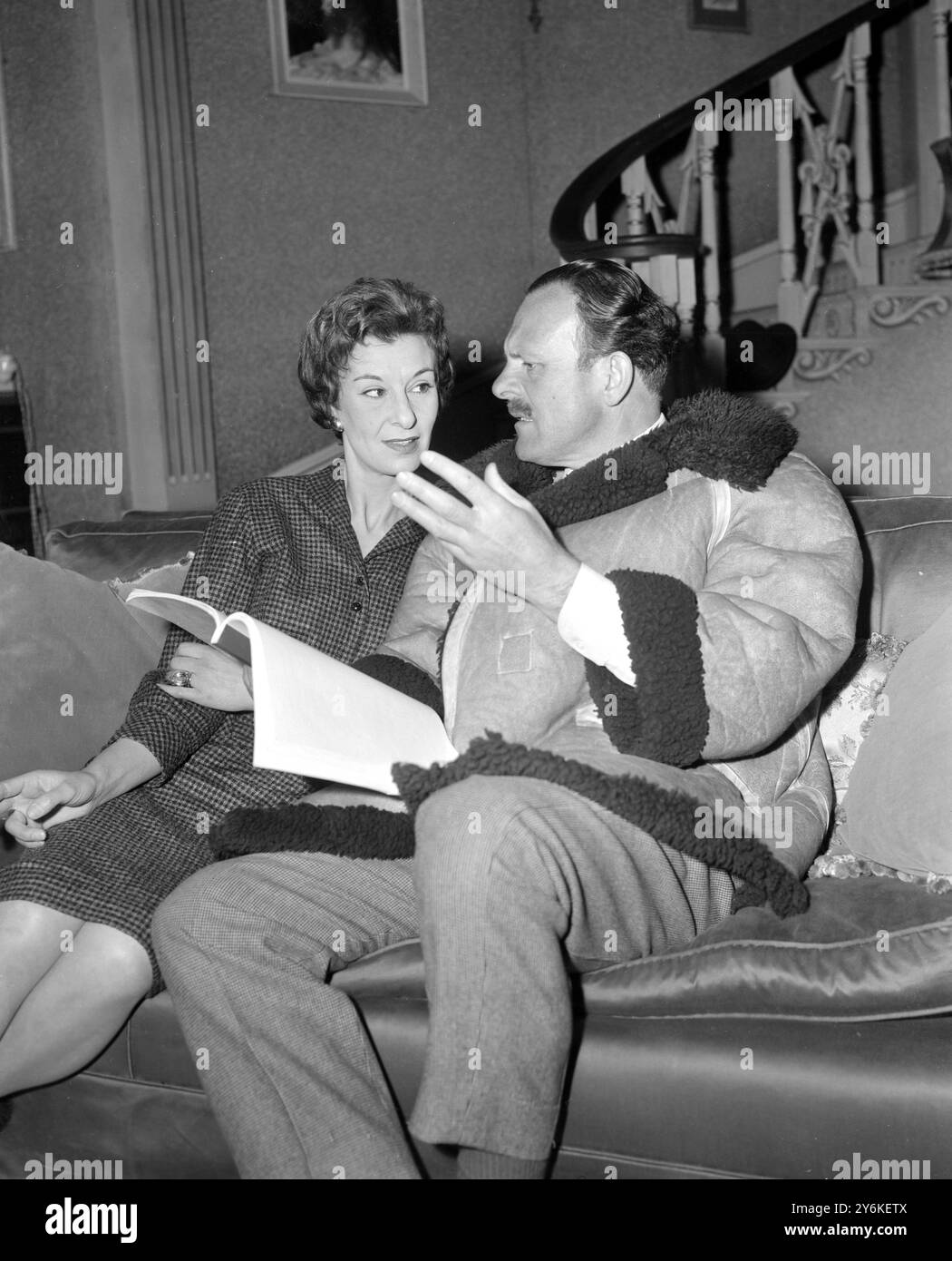 Terry thomas actor hi-res stock photography and images - Alamy