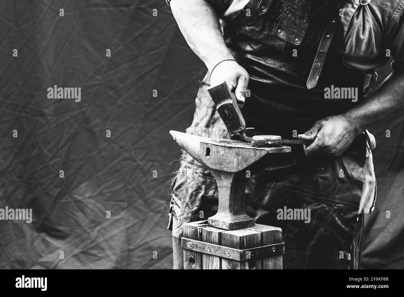 Close-up of a blacksmith's hands working Stock Photo - Alamy