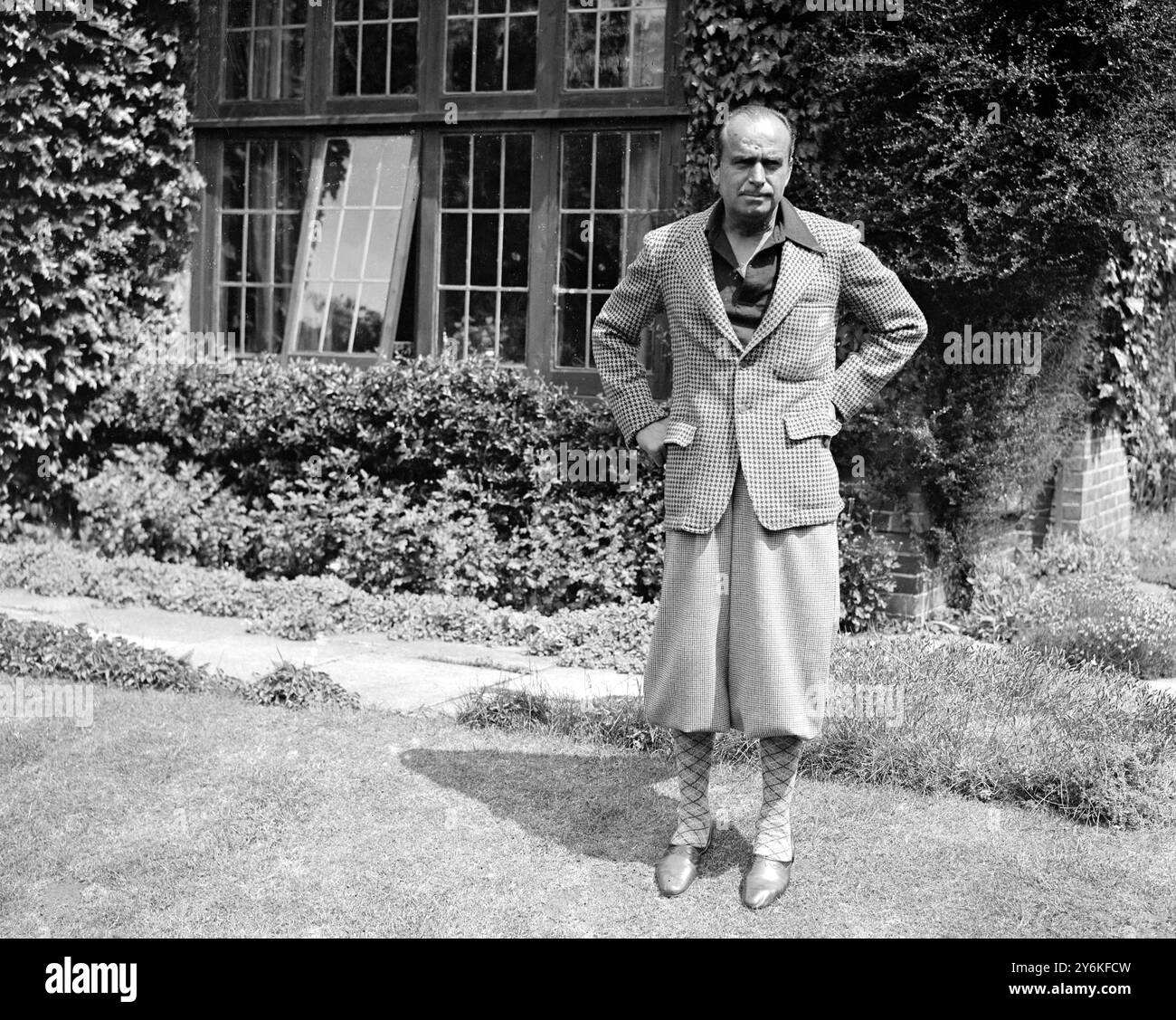Frinton. Mr Douglas Fairbanks photographed whilst on holiday at Frinton ...