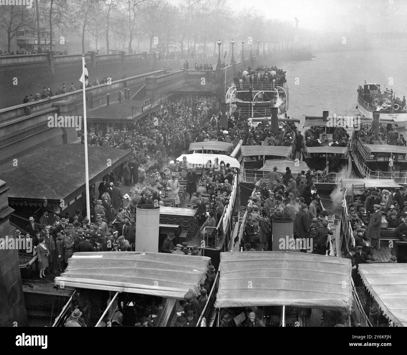 Boat Race 1930 - Crowded launches at Westminster Pier. ©TopFoto Stock ...