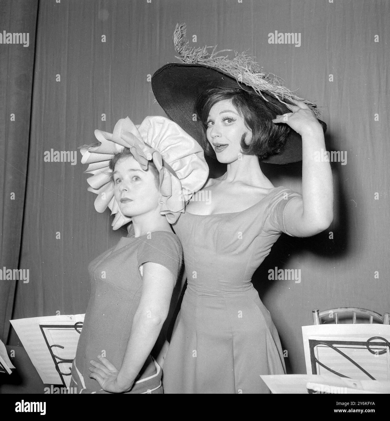Fenella fielding hi-res stock photography and images - Alamy