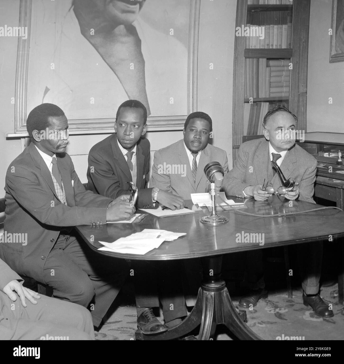 Oliver tambo hi-res stock photography and images - Alamy