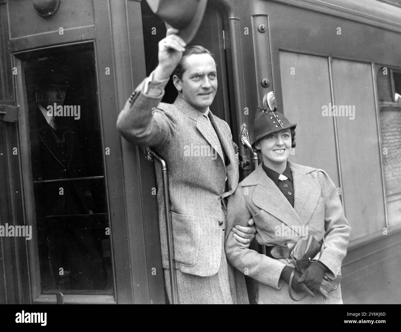 Mr and Mrs Fredric March at Waterloo Station leaving for America - 16 October 1935 Ernest ...