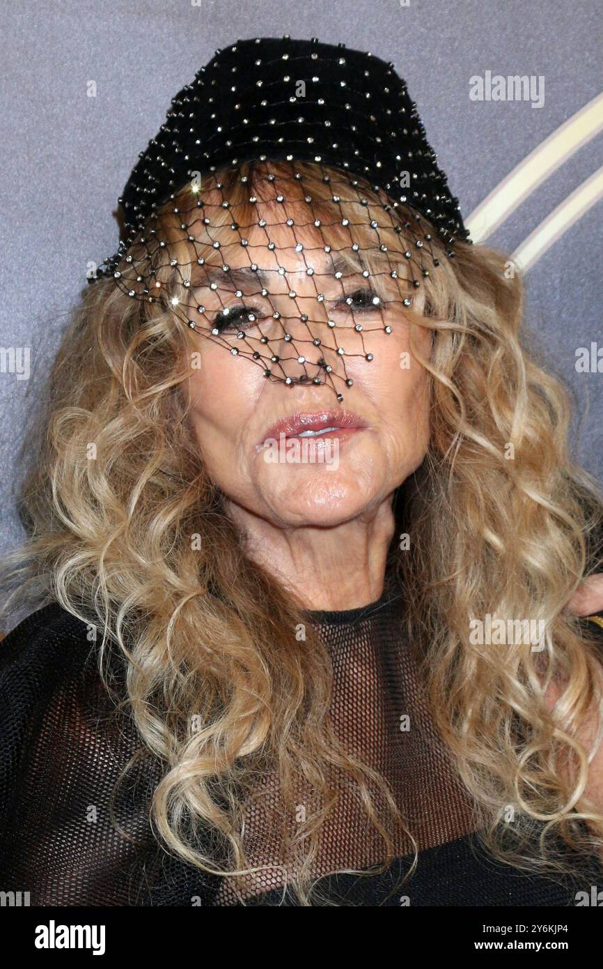 September 25, 2024, Beverly Hills, Ca, USA: LOS ANGELES - SEP 25: Dyan ...