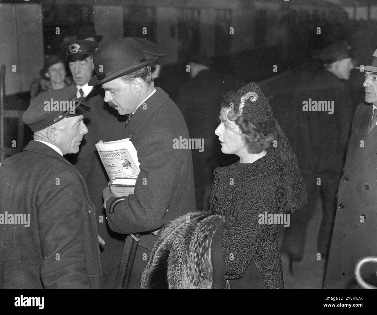 Mr Ernest Simpson and his bride, formerly Mrs Mary Kirk Raffray ...