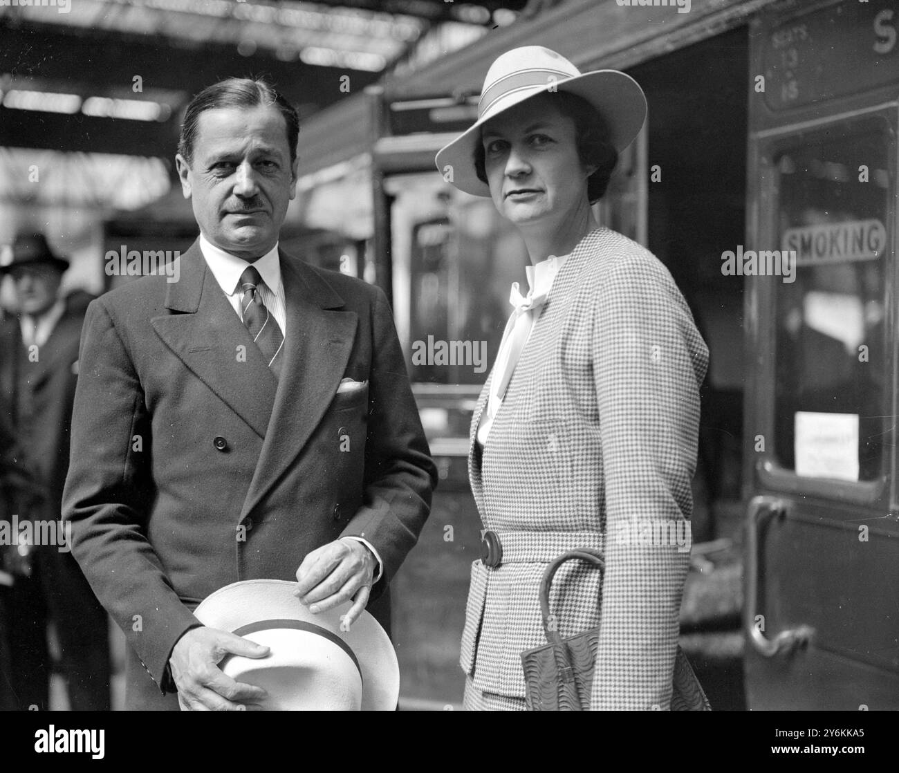 Mr s s ray Black and White Stock Photos & Images - Alamy