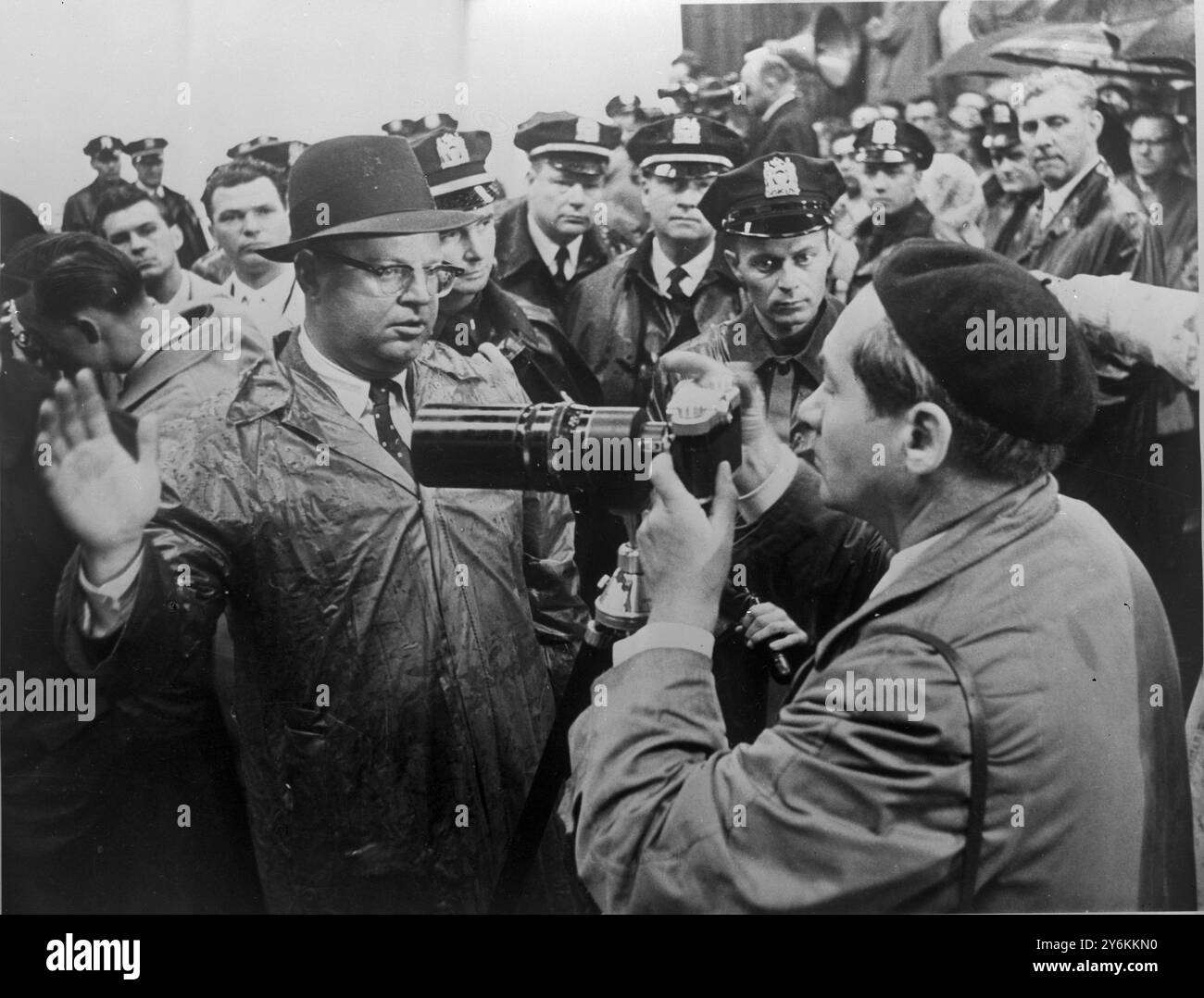 Police detective uk 1960s hi-res stock photography and images - Alamy