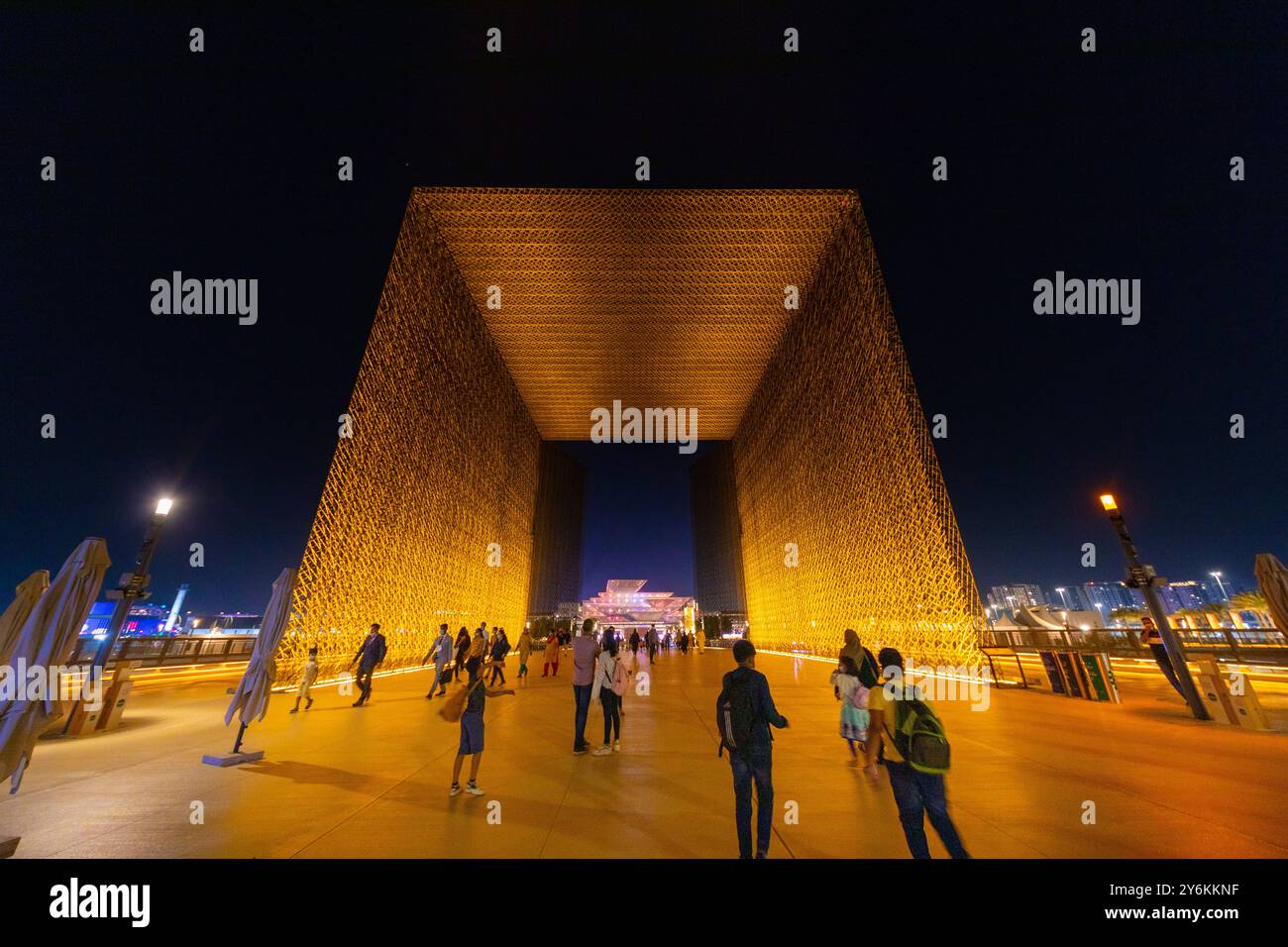 Dubai expo 2020 blue logo hi-res stock photography and images - Alamy