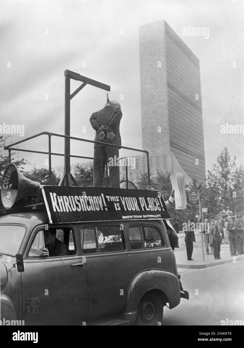 Un building new york 1960s Black and White Stock Photos & Images - Alamy