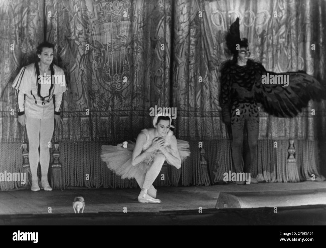 Ballerina ballet personality hi-res stock photography and images - Alamy
