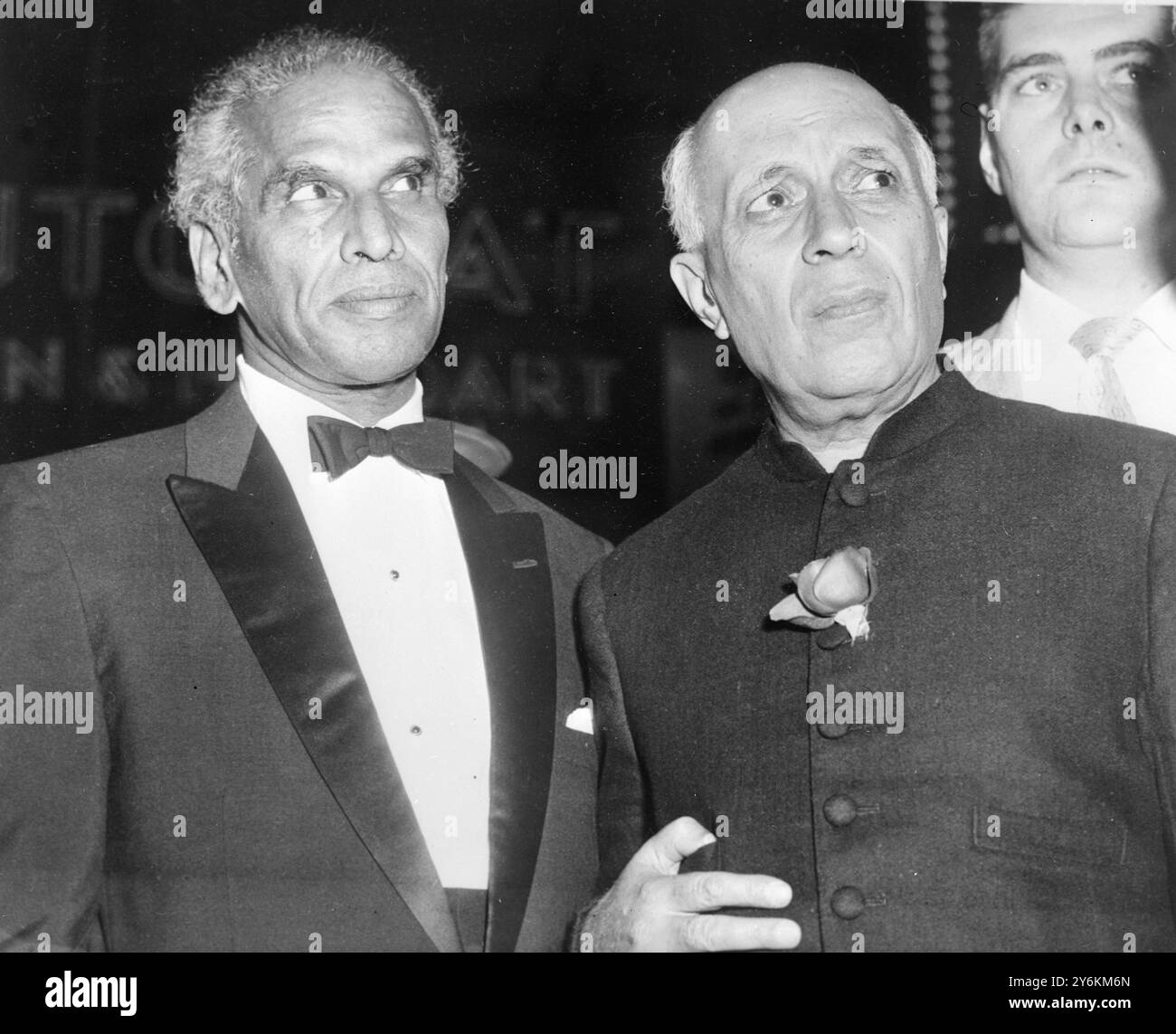 New York: India's Premier Nehru (right) and Indian defence Minister ...