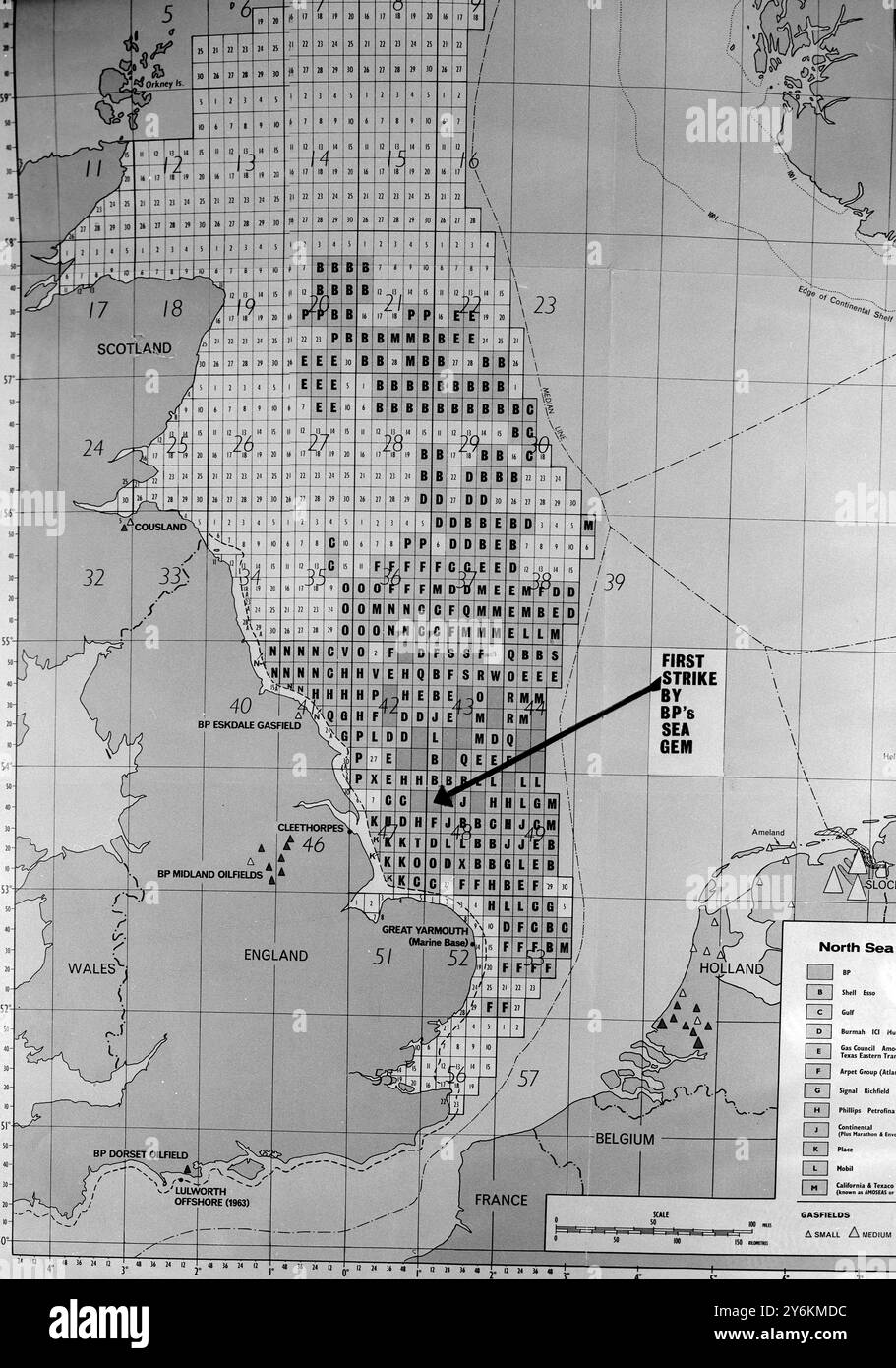 Drilling chart Black and White Stock Photos & Images - Alamy