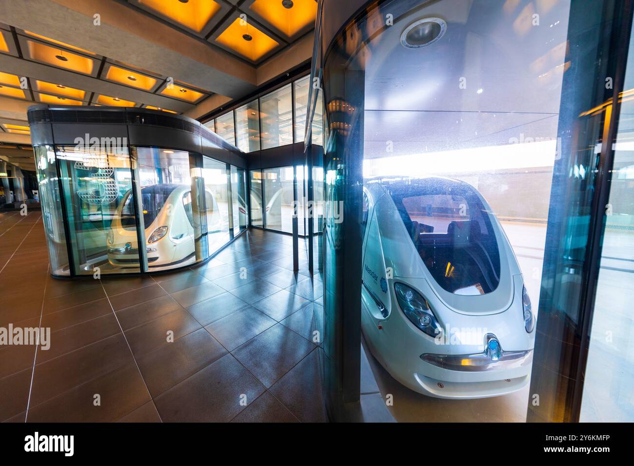 Car masdar hi-res stock photography and images - Alamy
