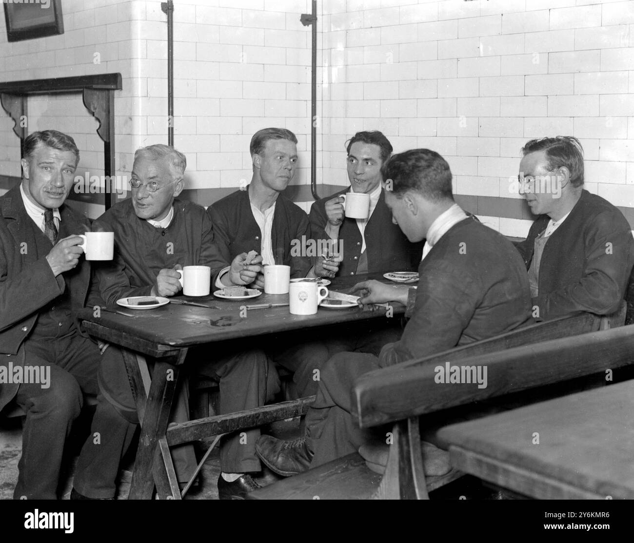 Tea time at the Paddington Goods Station. Where Mr Edward S. Hadley ...