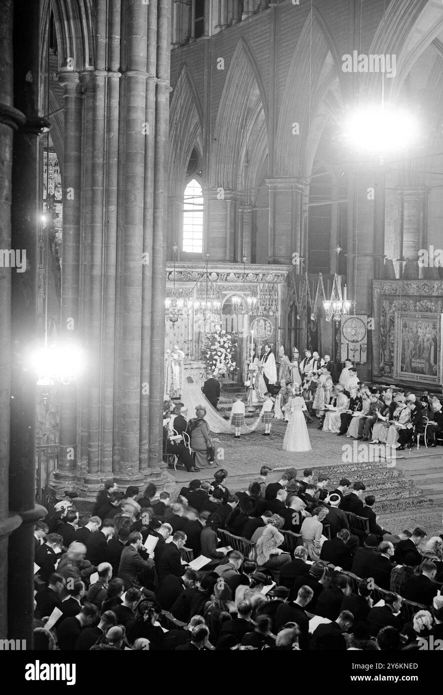 Royal Wedding. H.R.H Princess Elizabeth and Duke of Edinburgh. 20 November 1947 Stock Photo - Alamy