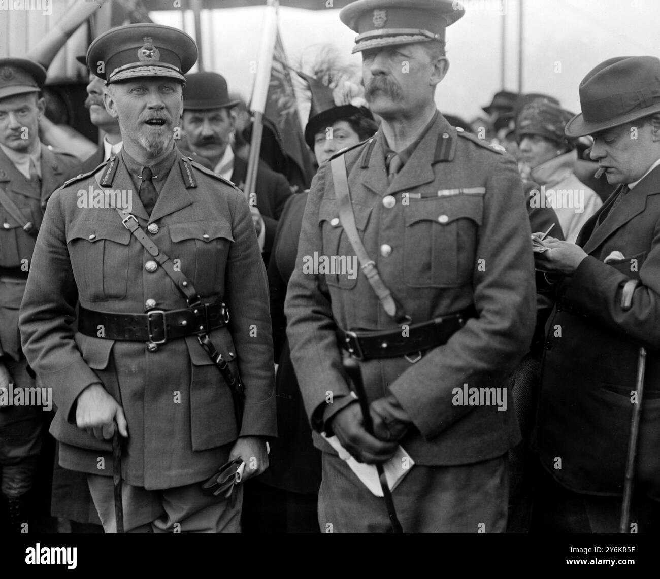 Officers chamber Black and White Stock Photos & Images - Alamy
