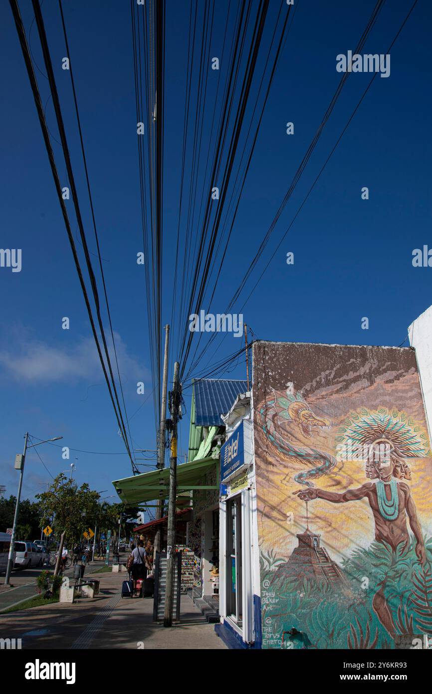 Mural street art being hi-res stock photography and images - Alamy