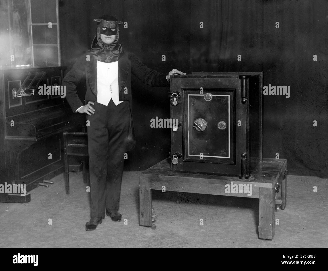 Masked entertainer Black and White Stock Photos & Images - Alamy