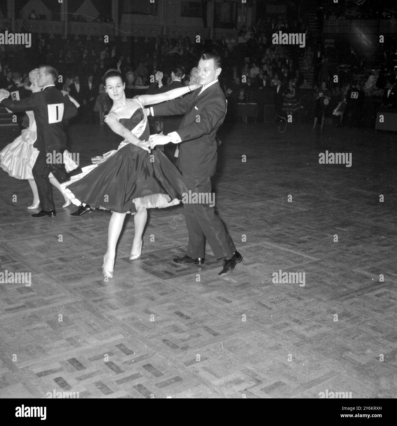 London: Warwickshire amateur dance champions Bryan and Edna Allen of ...