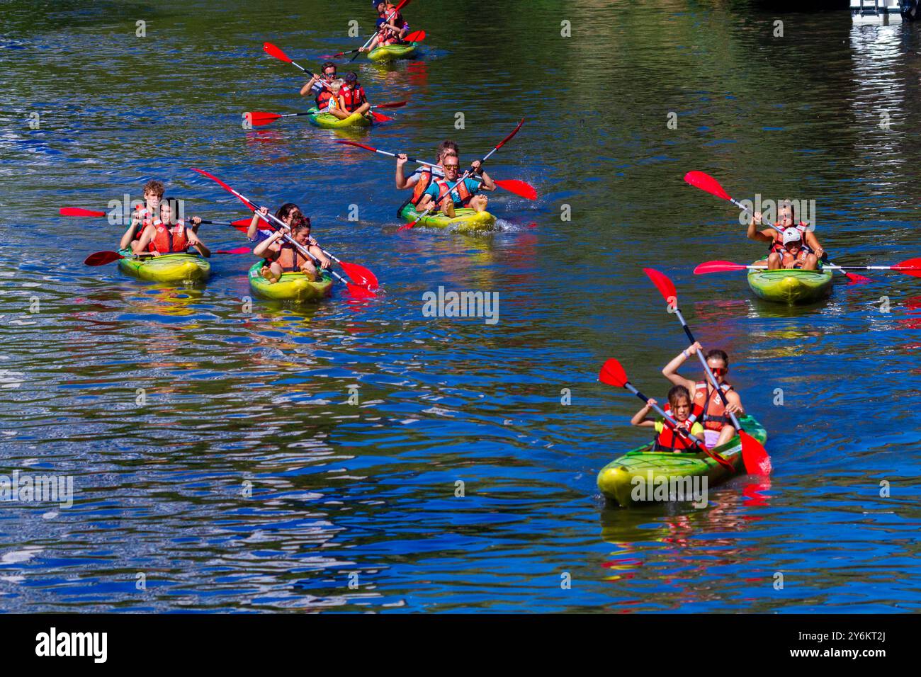 Learning canoe hi-res stock photography and images - Alamy