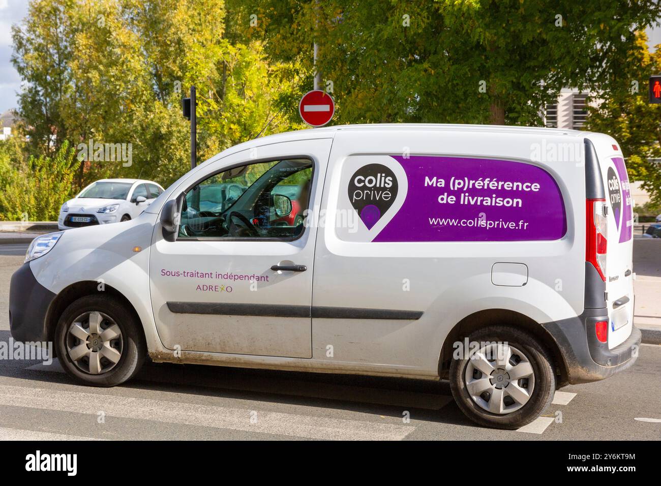 Colis prive hi-res stock photography and images - Alamy